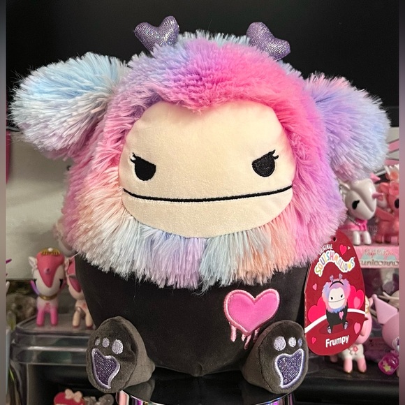 Squishmallows | Toys | Frumpy The Bigfoot With Heart Headband 8 ...